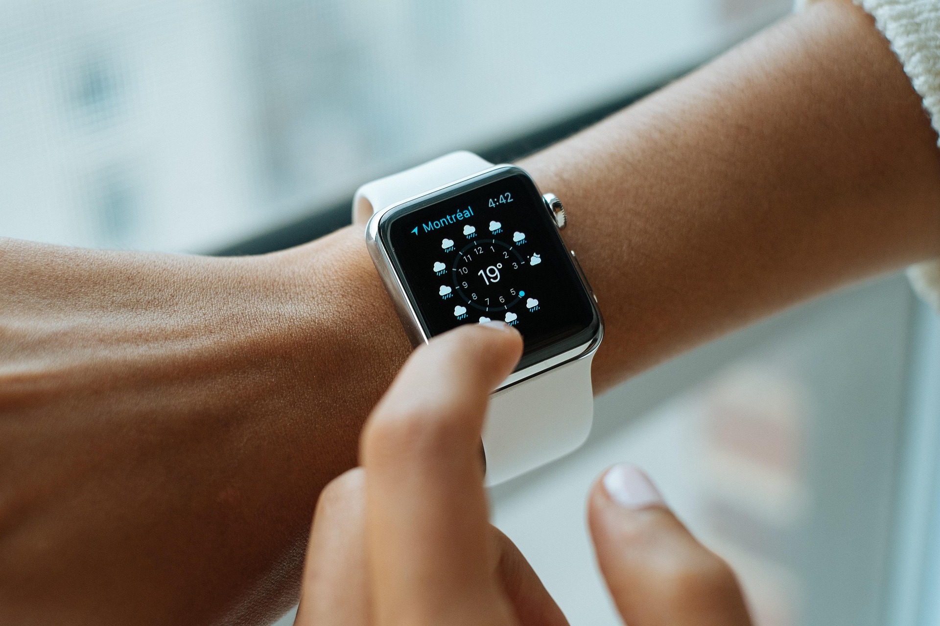 Latest Wearable Tech to Track Health and Productivity in 2026